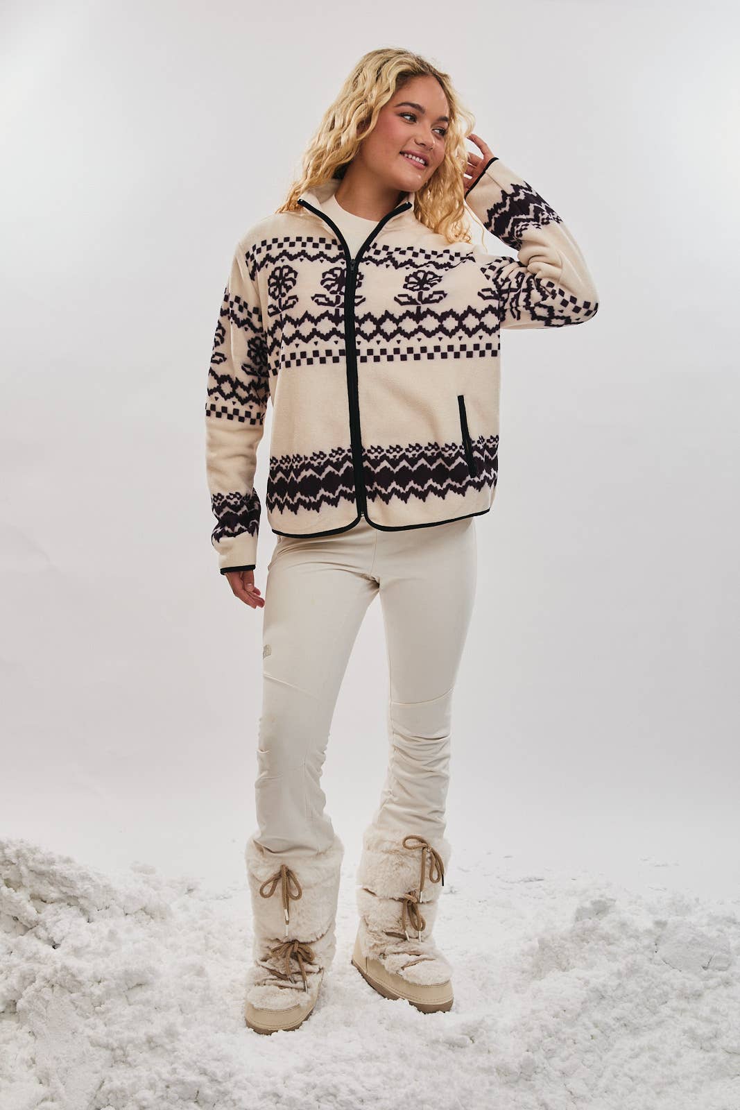 Scandinavian Printed Fleece Jacket – Made For The Mountains